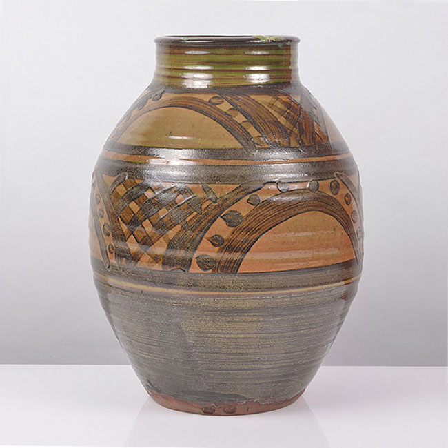 Michael Cardew at Maak Contemporary Ceramics