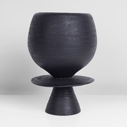 Maak Contemporary Ceramics + Craft | Specialist Auctions & Consultancy